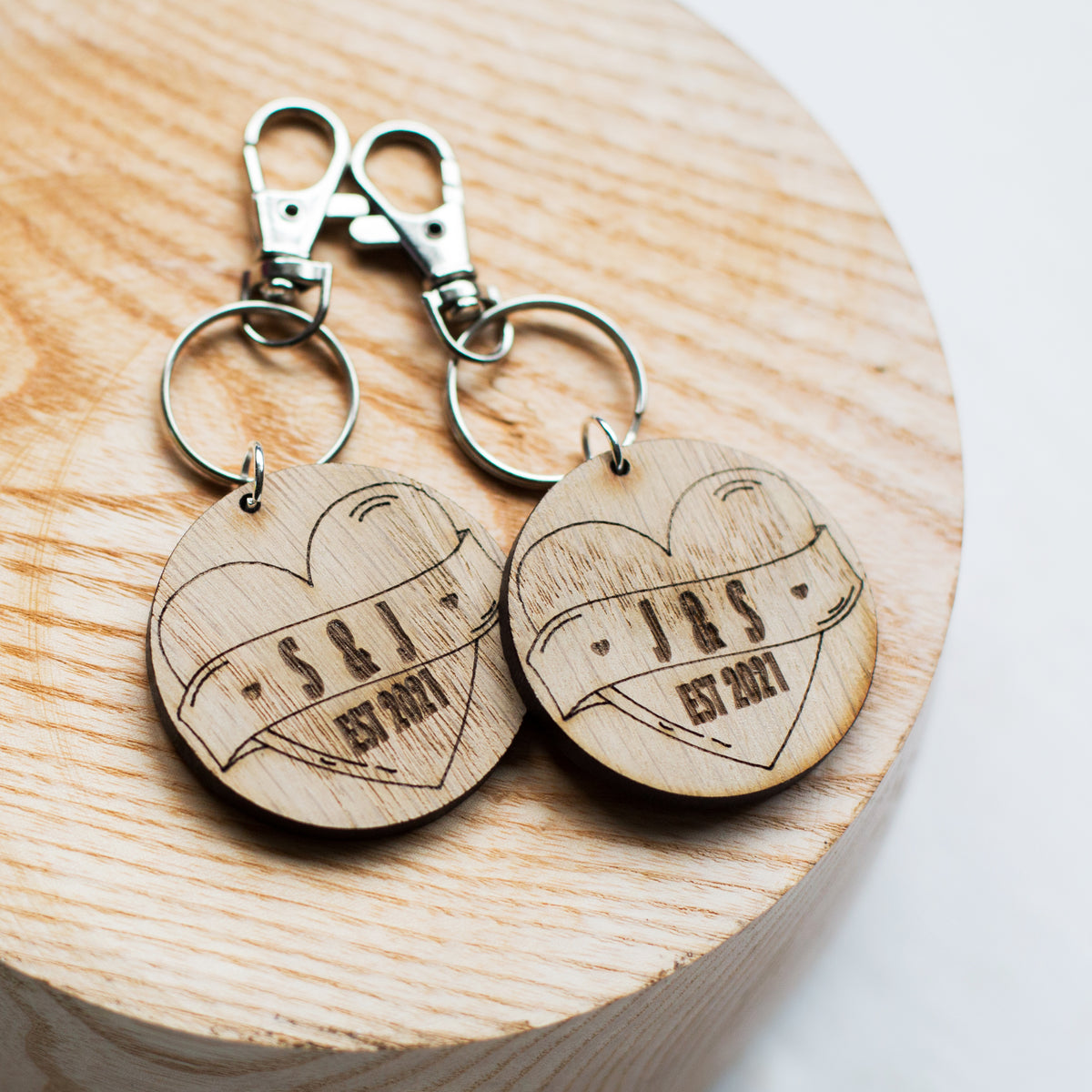 Personalised Love Heart Wooden Oak Token Keyring Set | Gifting Knot